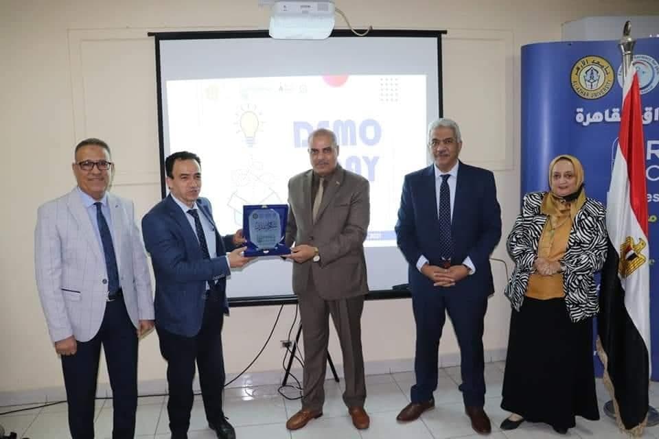 Al-Azhar University President Honors Dr. Samir Osman, Undersecretary of ...